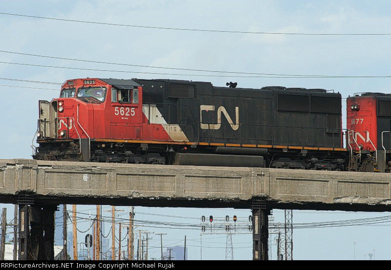 CN 5625